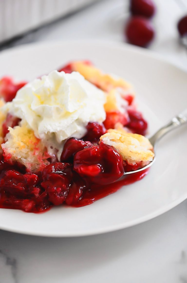 Easy Cherry Cobbler