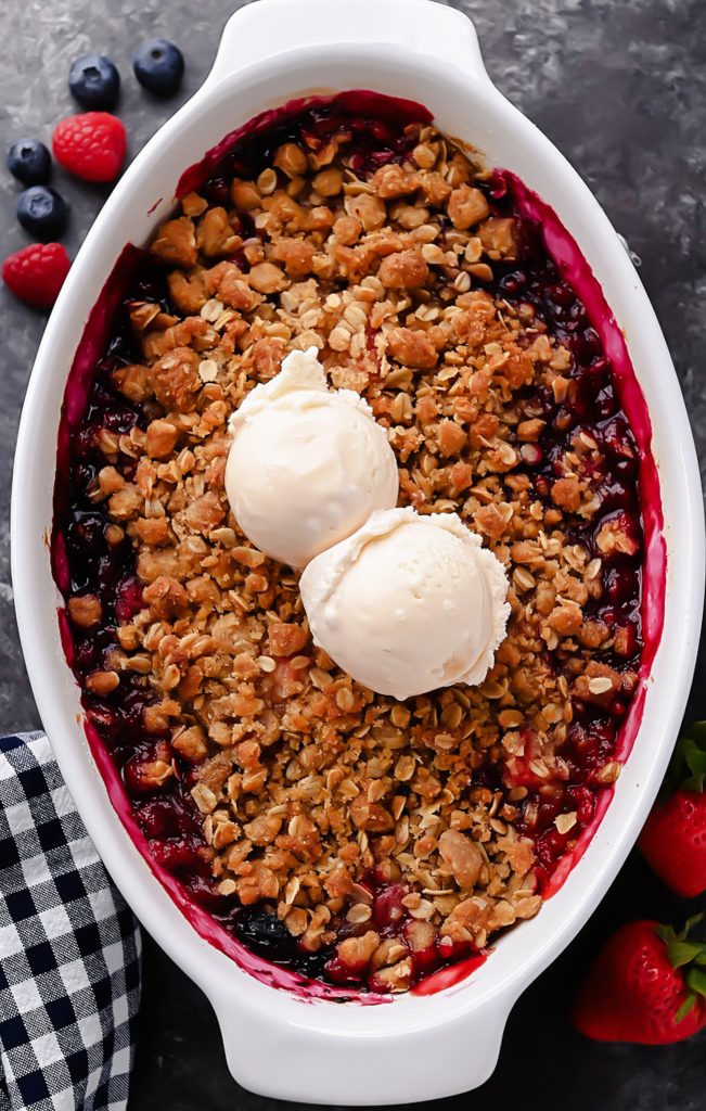 Easy Berry Crisp - Life In The Lofthouse